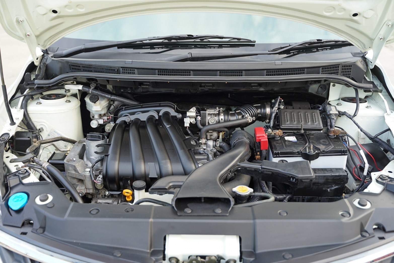 Car4Sure - 2012 NISSAN TIIDA 1.6 S HATCHBACK