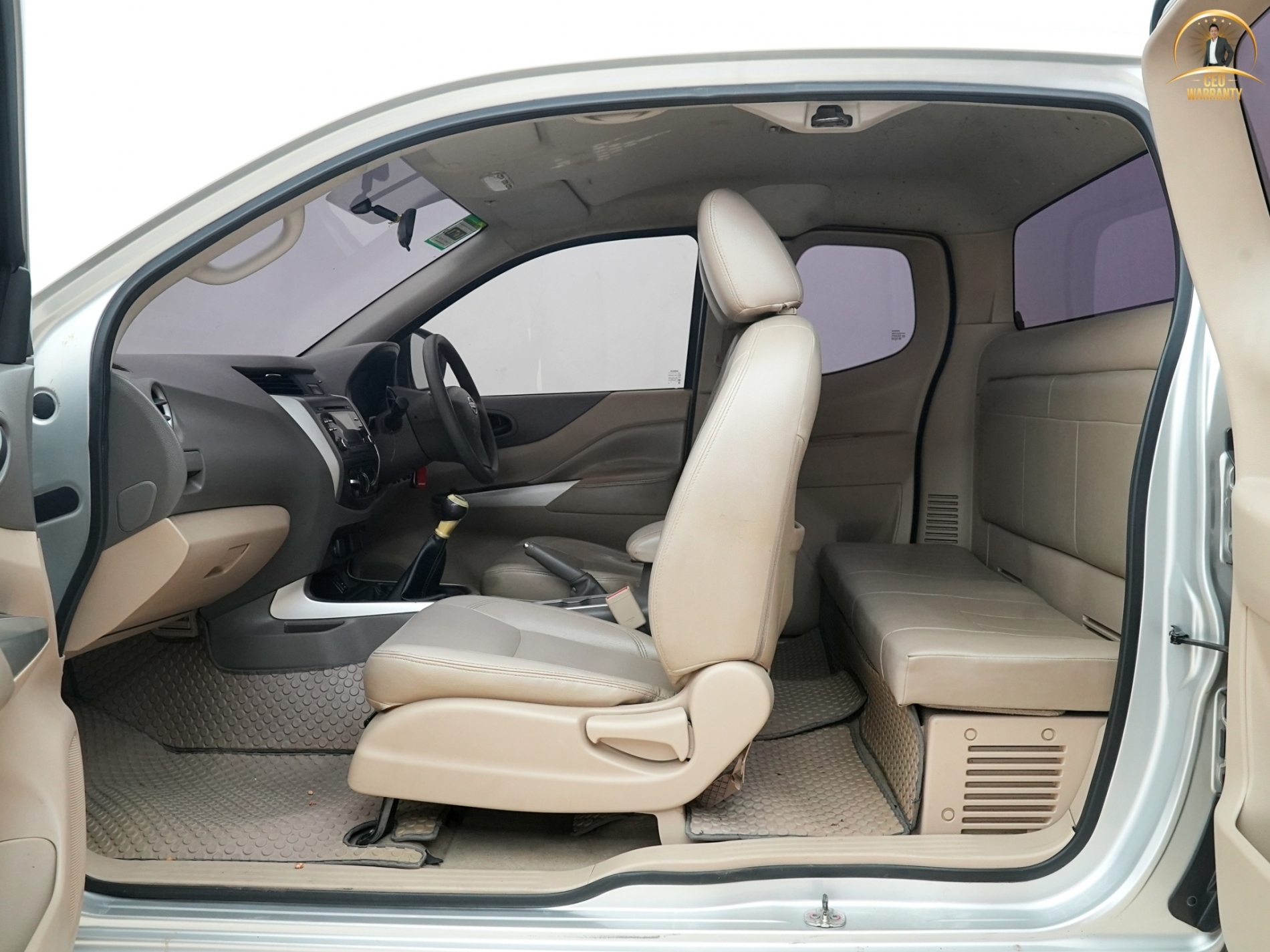 Car4Sure - 2016 NISSAN NAVARA NP300 KING CAB 2.5 S