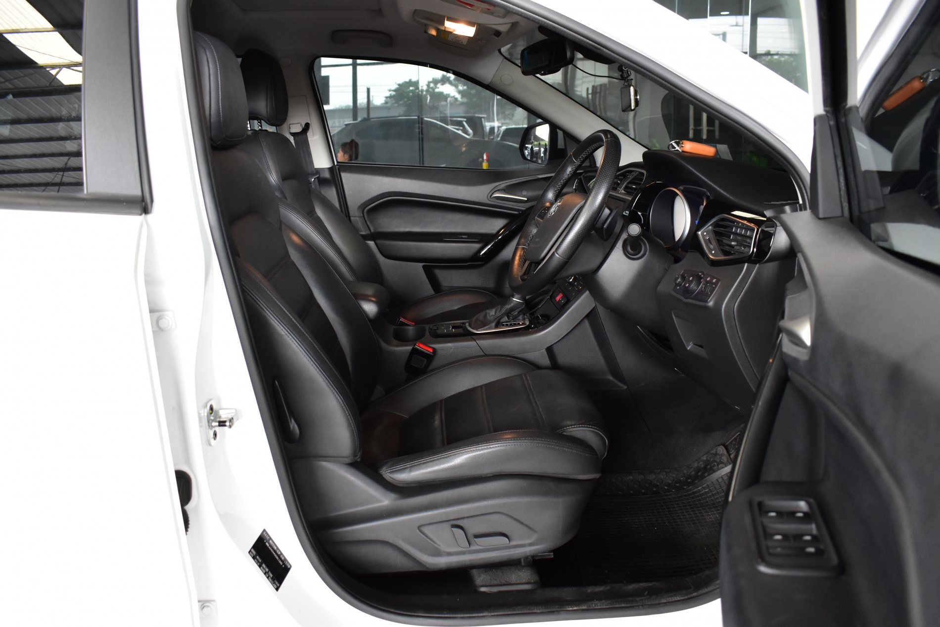 Car4Sure - 2018 MG GS 1.5 T X 2WD.